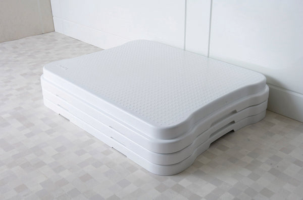 Nuvo Adjustable Height Stacking Bath Step – Ability Superstore